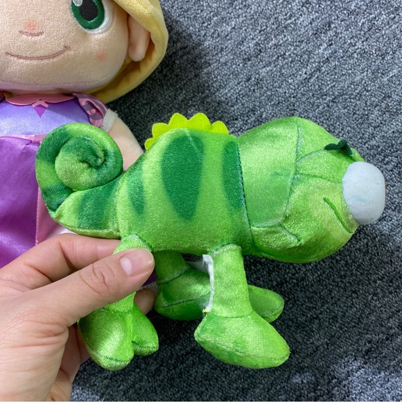 Disney | Toys | Disney Store Tangled Rapunzel Animator Collector Doll ...